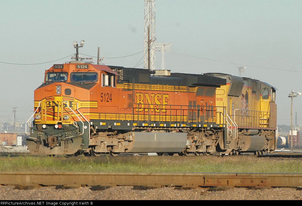 BNSF 5124